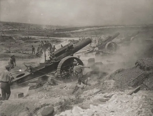 Howitzers in action, Western Front, WW1 Our beautiful Wall Art and ...