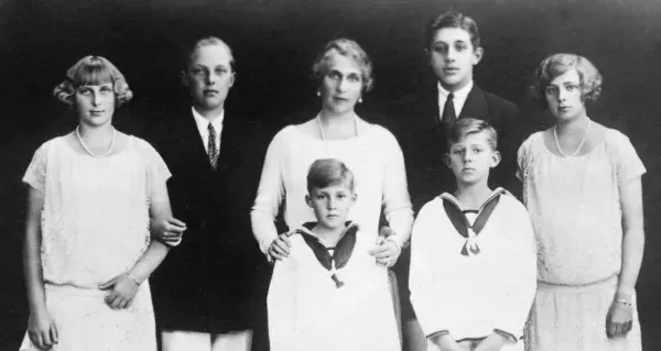 Queen Ena Of Spain Queen Ena: A Life In Jewels