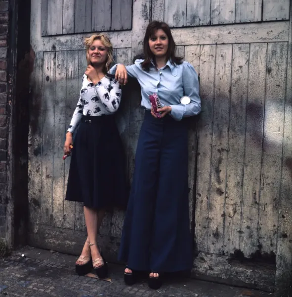 Waiting On The Platforms. Middlesbrough 1970s Date: 1970s