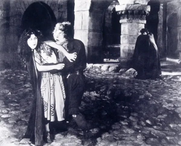 Lon Chaney Hunchback Of Notre Dame Film, Orchestra Partnership