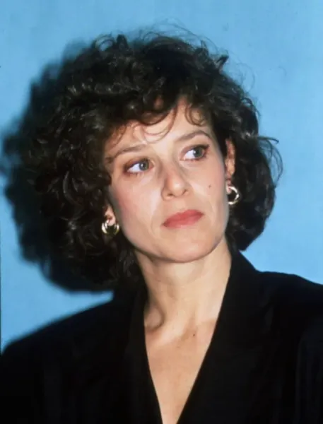 Deborah Winger Actress 60 Photos - Moonagedaydream.film