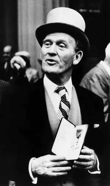 Gordon Jackson Gordon Jackson In Tv Programme Upstairs Downstairs 1974