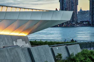 Hunters Point South Waterfront Park